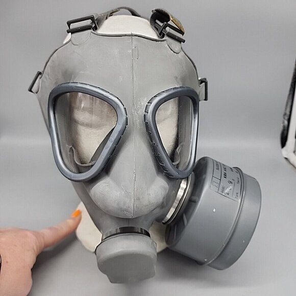 Accessories | Vintage Finnish Military Gas Mask Kemira Full Face ...